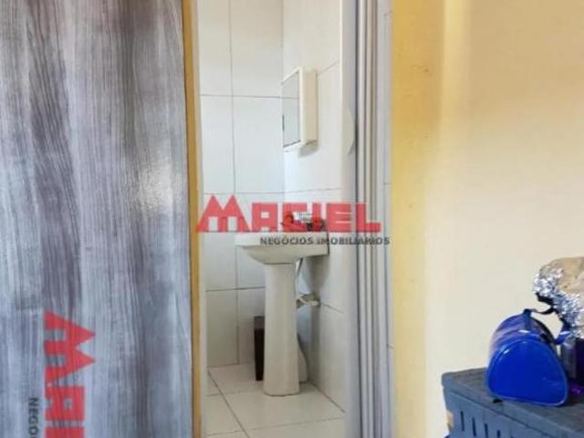 CASA À VISTA. NO JARDIM SÃO JOSÉ LESTE II NÃO FINANCIA