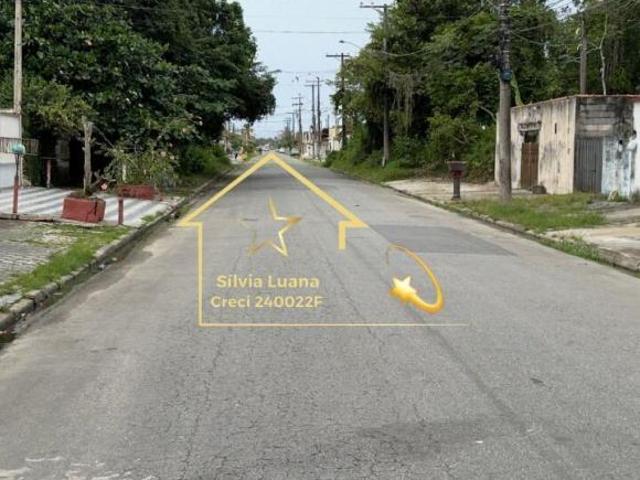 Casa aconchegante à venda na Vila Loty, Mongaguá 2 quartos e 4 vagas