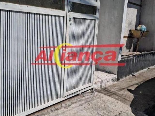 Casa aconchegante, com quintal e terraço superior! Bairro Lavras em Guarulhos