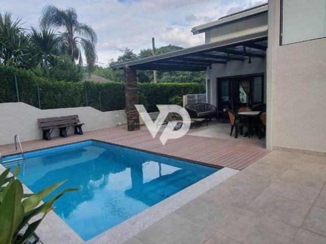 Casa aconchegante e impecável à venda no Alphaville – Residencial Alpha 11