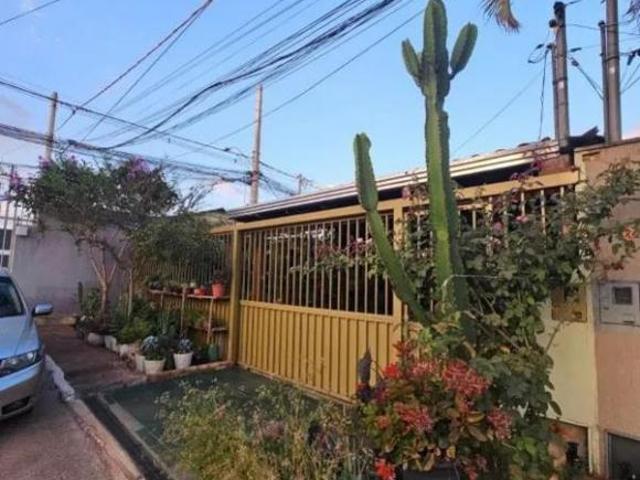 CASA ACONCHEGANTE EM CONDOMÍNIO FECHADO VALPARAÍSO DE GOIÁS GO