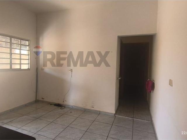 Casa aconchegante para locação em Vila Mineira