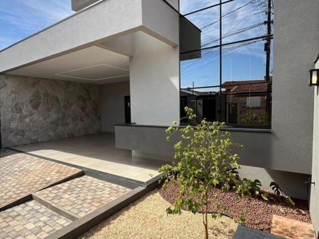 Casa Agreste Alto Padrão à Venda | 3 Suítes, Closet, Piscina Aquecida e Energia Solar