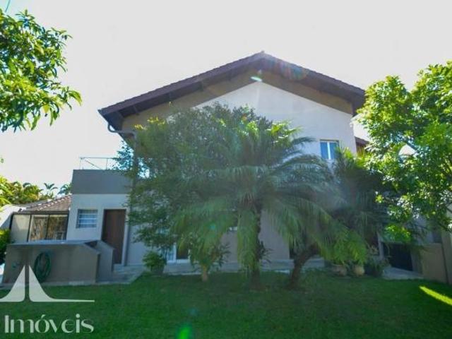 CASA ALPHAVILLE 3, COM 4 SUÍTES, 849M2 DE TERRENO, CONDOMÍNIO CLUBE