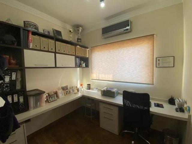 Casa Alphaville 3 com estilo | É aqui na Imobiliária Rosa e Rangel