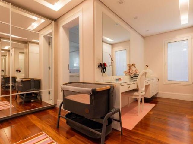 Casa Alphaville Andorinha com 3 suítes Mobiliada Permuta