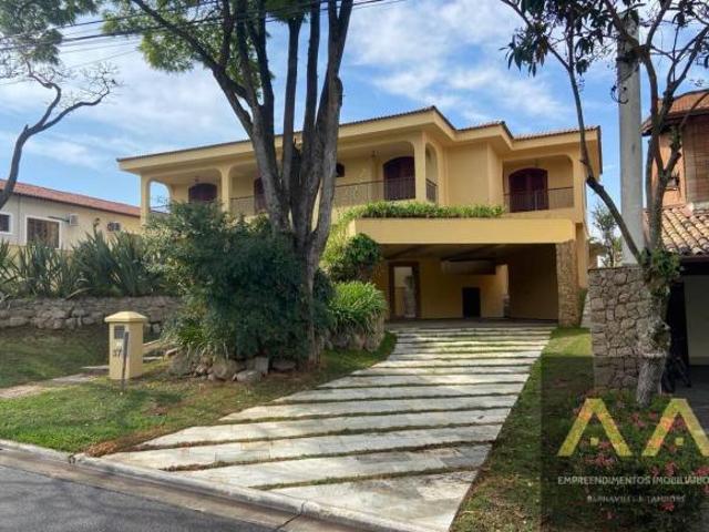 CASA ALPHAVILLE PRA VENDA, 4 SUÍTES, AMPLO TERRENO, EXCELENTE CONDOMÍNIO