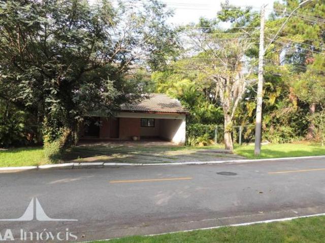 CASA ALPHAVILLE RES 0, 5 DORMTS, 1330 M2 DE TERRENO, ÓTIMA LOCALIZAÇÃO