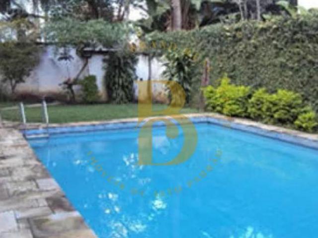 Casa Alto de Pinheiros com 362m², 4 Suítes no Alto de Pinheiros