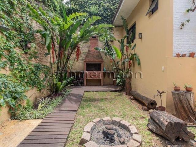 CASA ALTO DE PINHEIROS 3 DORMITÓRIOS 1 VAGA