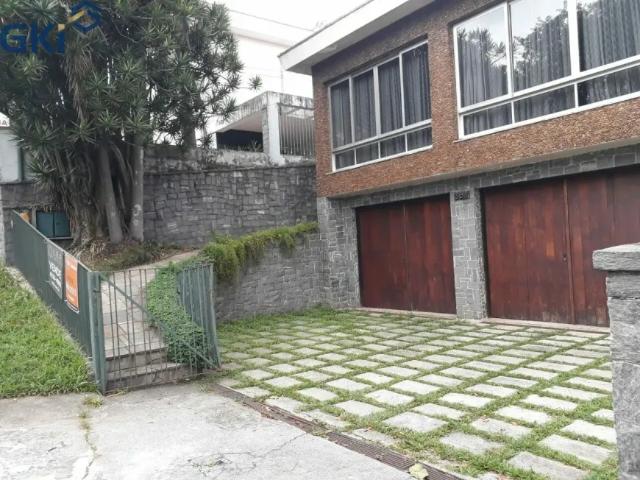 Casa alto de pinheiros 3 dormitórios 1 suíte / 6 vagas
