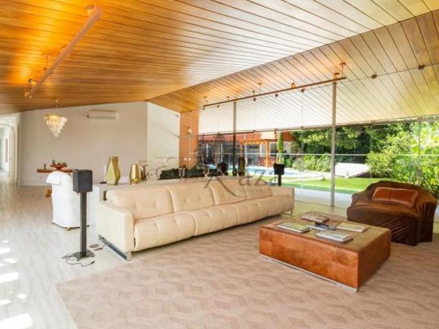 Casa Alto de Pinheiros 4 Dormitórios 1.016m²