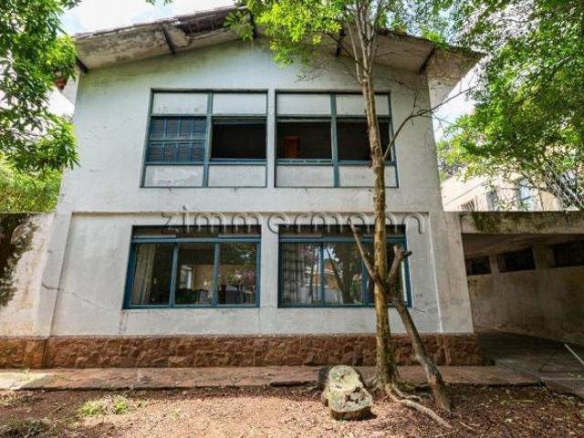 CASA ALTO DE PINHEIROS 4 DORMITÓRIOS 4 VAGAS