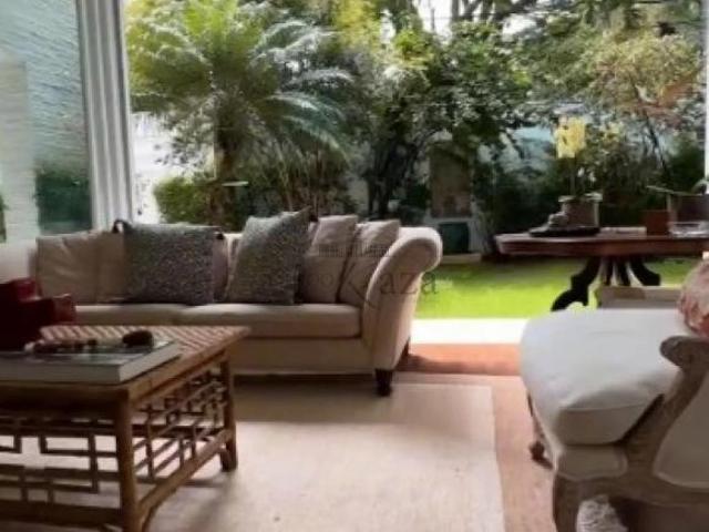 Casa Alto de Pinheiros 4 Suítes 466m²