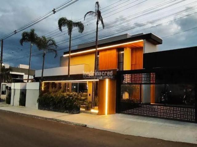 Casa Alto Padrão Mobiliada com 3 Suítes, Piscina Aquecida e Energia Solar