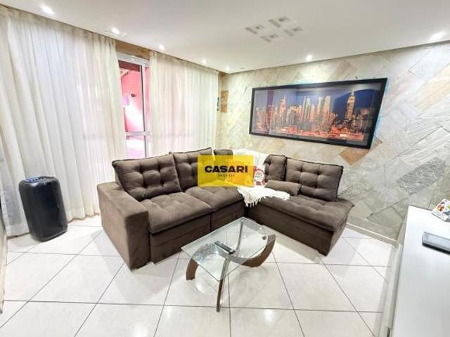 Casa Alto Padrão Mobiliada com Piscina e 4 Quartos para Venda – 300m² de Área Construída