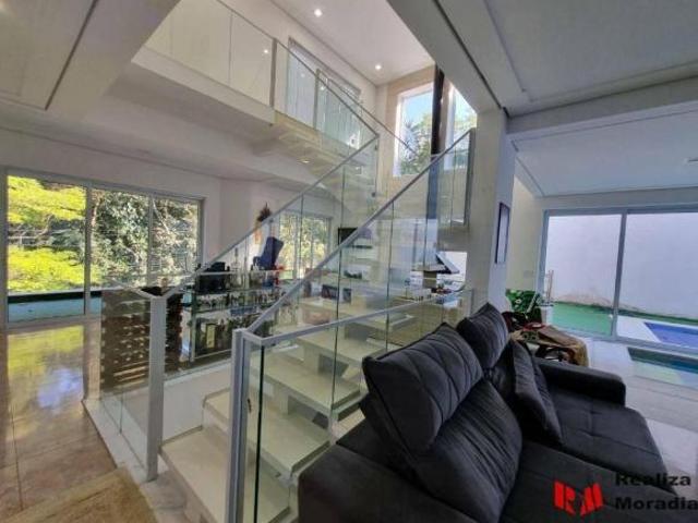 Casa Alto Padrão, Moderno, Piscina, 4 Suítes, Pé Direito Duplo, Condomínio Forest Hills, Jandira