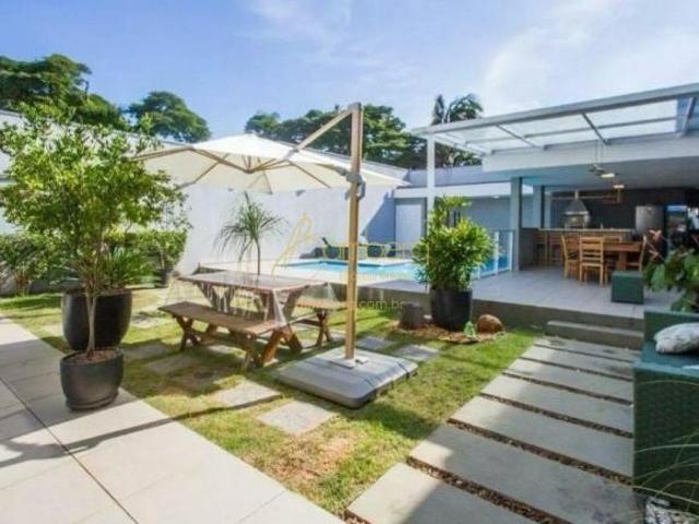 Casa Alto Padrão na Granja Julieta com 4 quartos ao lado do Parque Severo Gomes e Morumbi Shopping