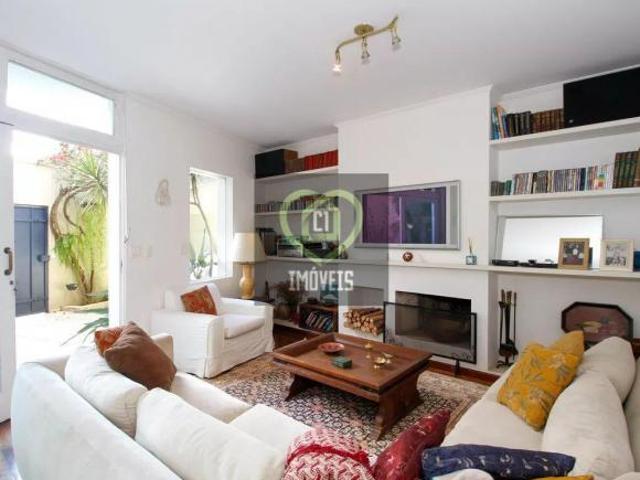 Casa Alto Padrão na Vila Beatriz 3 suítes, 3 vagas ruas arborizadas