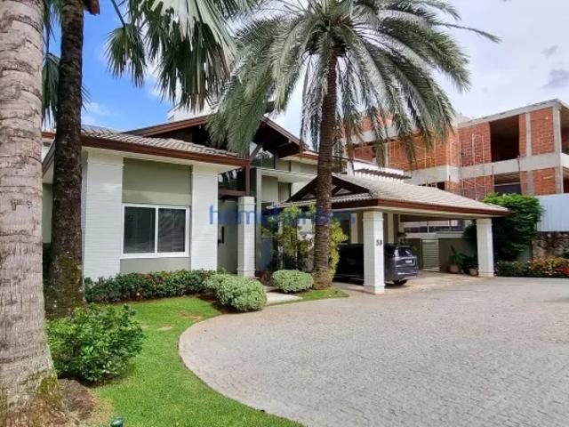 Casa Alto Padrão no Alphaville Campinas com 4 Suítes, Piscina e Espaço Gourmet