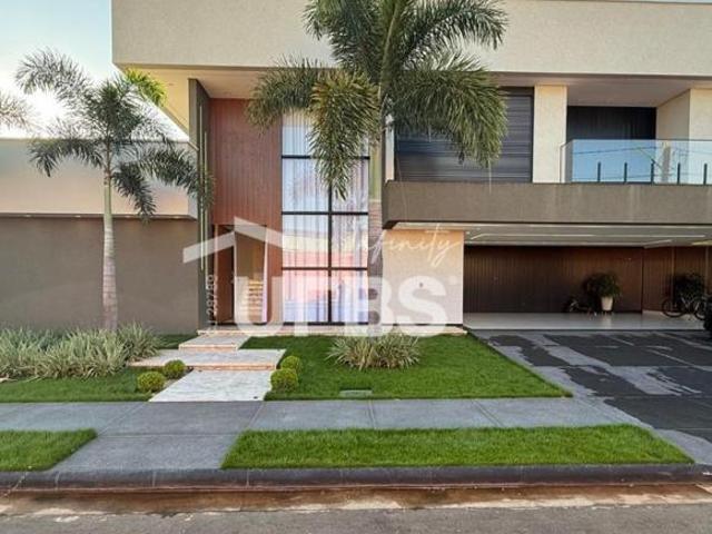 Casa Alto Padrão no Condomínio Village