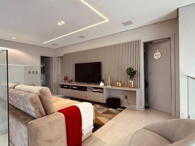 Casa Alto Padrão no Parque das Cascatas em Botucatu | 4 Suítes | Piscina | 320 m