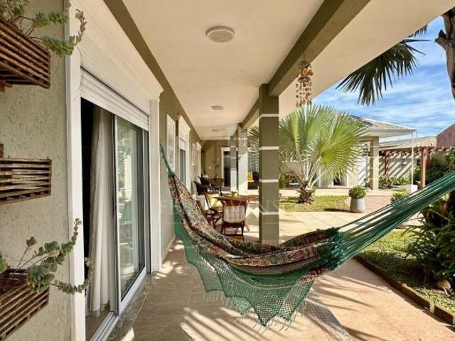 Casa alto padrão no Piçarras Guaratuba, PR