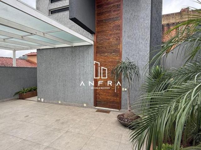 Casa alto padrão no Santa Rosa, em Sarzedo
