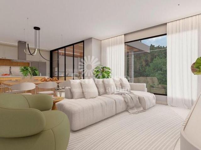 Casa alto padrão nova à venda em Valville com 4 suítes e 4 vagas | 330m² AT 237m² AC R$2.900.000