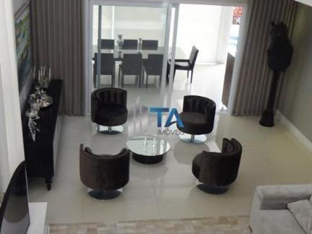 Casa ALTO PADRÃO à venda 355m² 5 quartos 2 Suítes, R$ 2.880.000