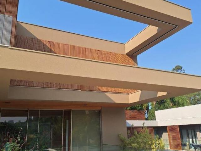 Casa Alto Padrão á Venda !