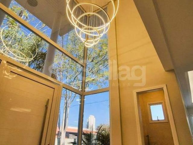 Casa alto padrão a venda com quatro suítes no Condomínio Morada das Nascentes em Valinhos