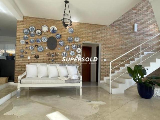 Casa Alto Padrão à Venda com 374m² 04 Dormitórios/ Quartos – Sendo 04 Suítes– R$ 2.400.000,00 – no