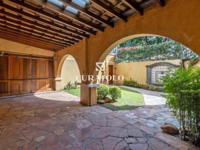 Casa Alto padrão à venda com 300 m², 3 suítes e 2 vagas, Jardim Europa, em São Paulo