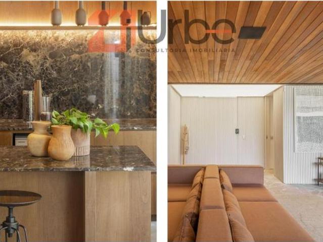 Casa Alto Padrão à venda com 401m², 4 suítes à 500m do Parque Ipiranga
