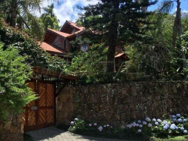 Casa Alto Padrão à Venda, com 5 dormitórios e 4 vagas, Reserva das Hortênsias
