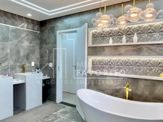 Casa Alto padrão a venda com 5 suítes, 600m, no Condomínio Terras São Carlos R 3.900.000,00