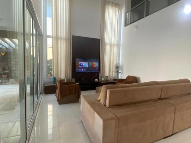 Casa Alto Padrão à Venda – Condomínio Damha V