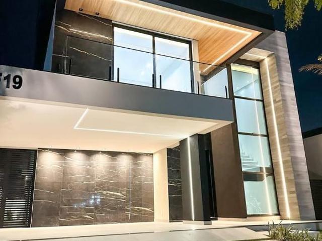 Casa Alto Padrão à Venda, Dentro do Condomínio Aruã Brisas