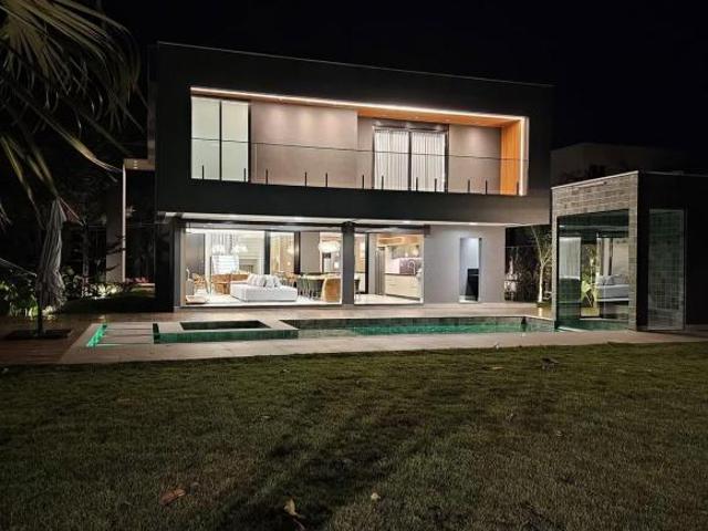 Casa Alto Padrão à Venda, Dentro do Condomínio Aruã Brisas