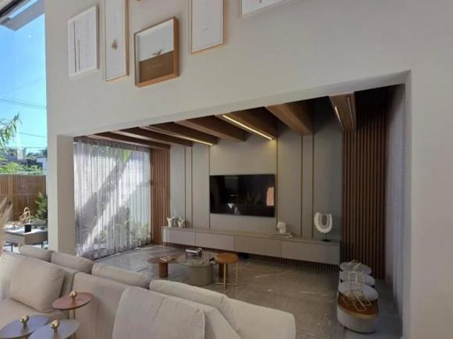 Casa Alto Padrão à Venda, Dentro do Condomínio Aruã