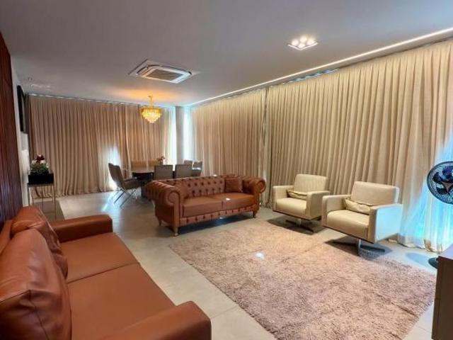 Casa Alto Padrão à Venda, Dentro do Condomínio Aruã