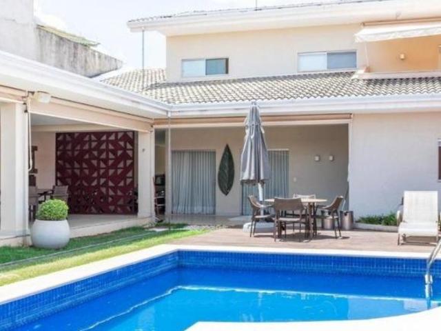 Casa Alto Padrão â Venda em Condomínio Fechado