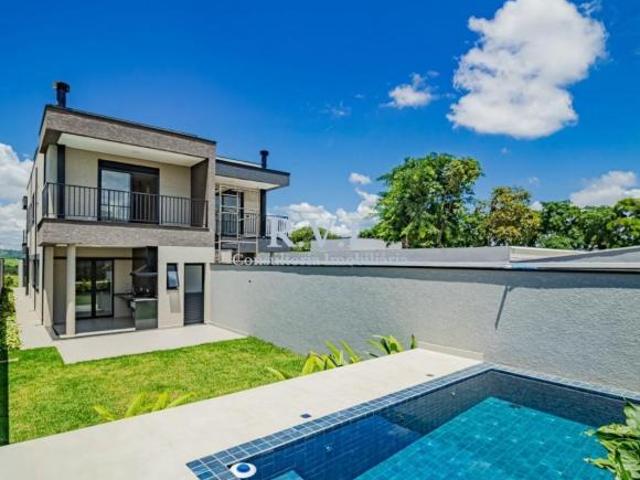 Casa Alto Padrão à Venda em Atibaia SP, Jardim dos Pinheiros: 3 Suítes, 2 Salas, 4 Banheiros, 3 Vaga