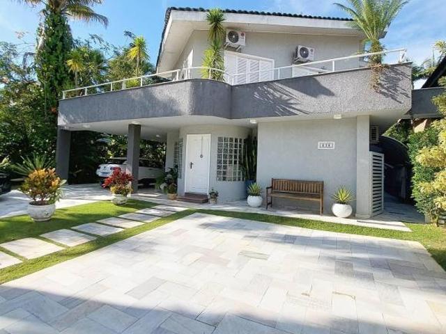 Casa Alto Padrão à Venda em Riviera de São Lourenço/SP