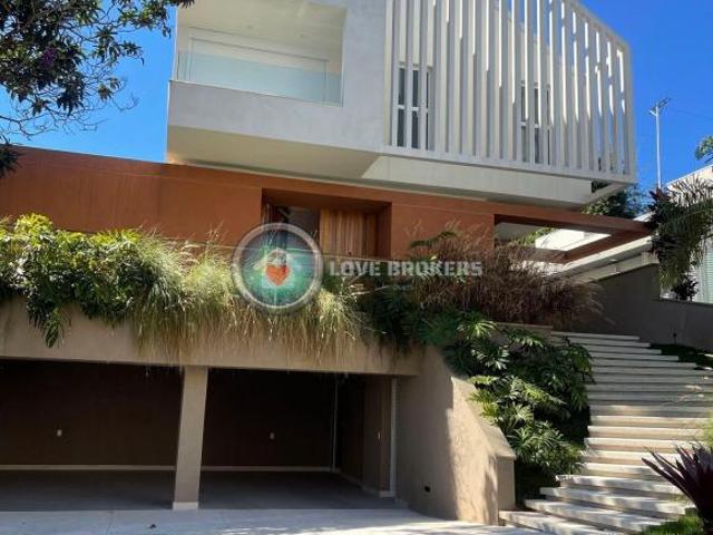 Casa Alto Padrão À Venda No Condomínio Arujazinho IV