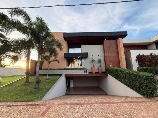 Casa alto padrão à venda no Condomínio Ecoville II em Dourados MS