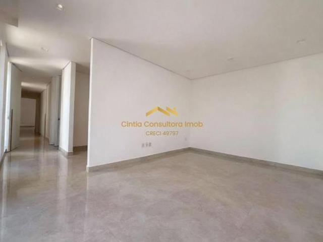 Casa Alto Padrão à venda no condomínio Gran Royalle/ Lagoa Santa