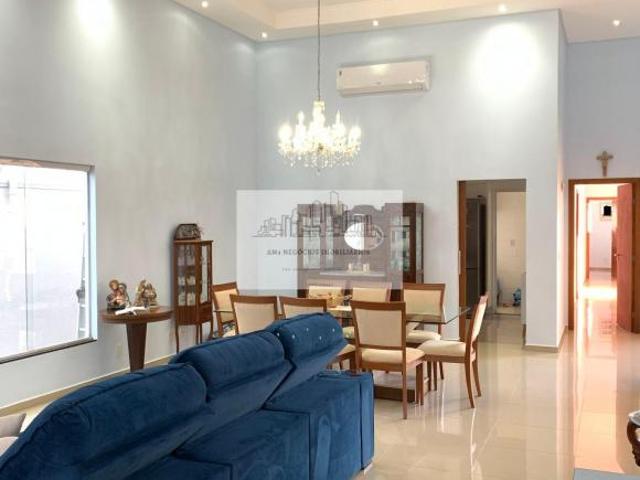 Casa Alto Padrão à venda no Condomínio Recanto do Lago