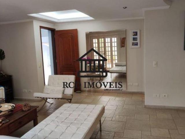 Casa alto padrão à venda no centro do Jardim Bonfiglioli: 3 quartos, 2 suítes, 3 vagas, 220m²